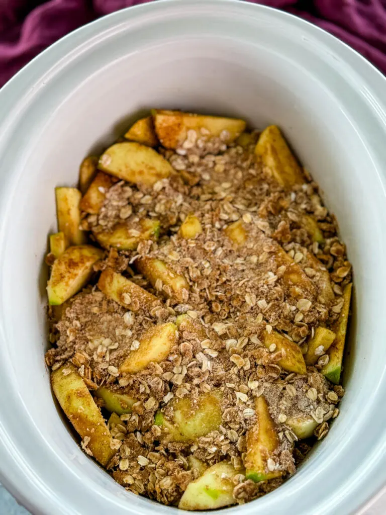Slow Cooker Crockpot Apple Crisp